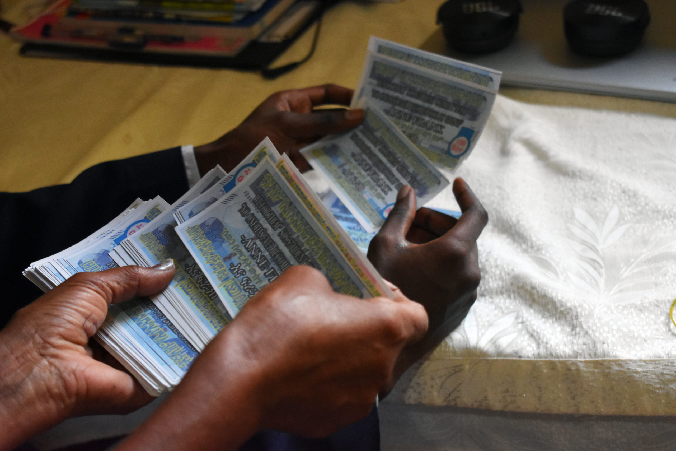 « Personne n'est jamais devenu pauvre en aidant les autres » - SOS ...